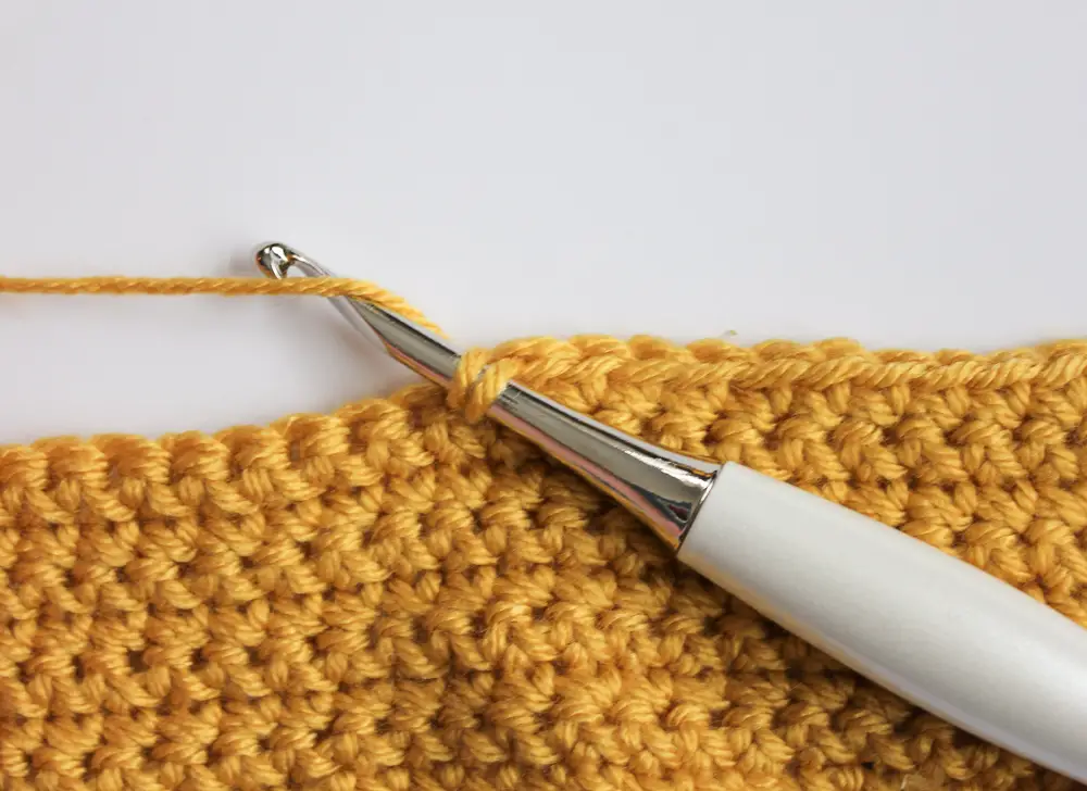 Variations of a Stitch Series, Part 1: Single Crochet - The Knotted Nest